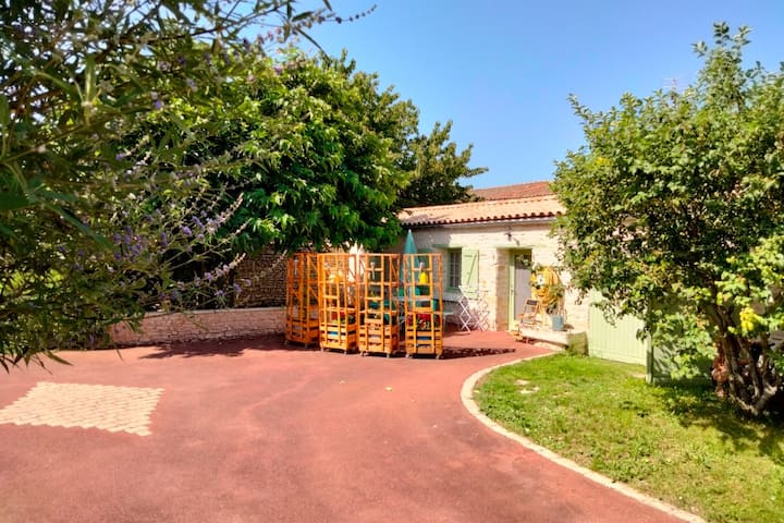 Le Romarin, Petite Maison De Charme, Avec Piscine - Charente-Maritime