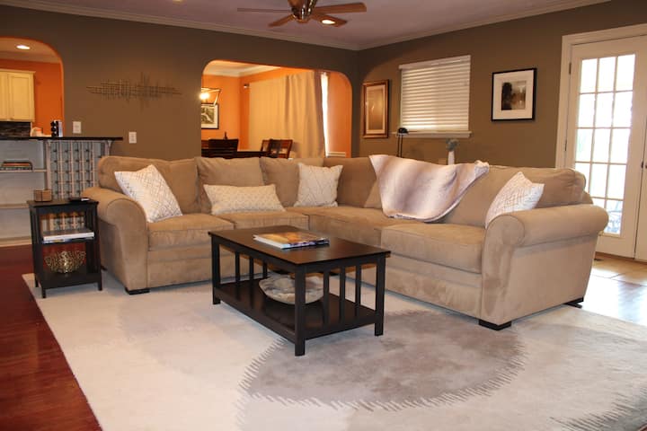 Midtown Retreat Provides Comfort, Ease, & Location - Tulsa, OK