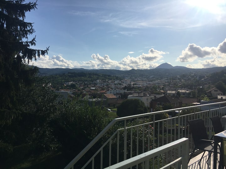 Maison Chaleureuse Avec Vue Et Proche Du Centre - Clermont-Ferrand