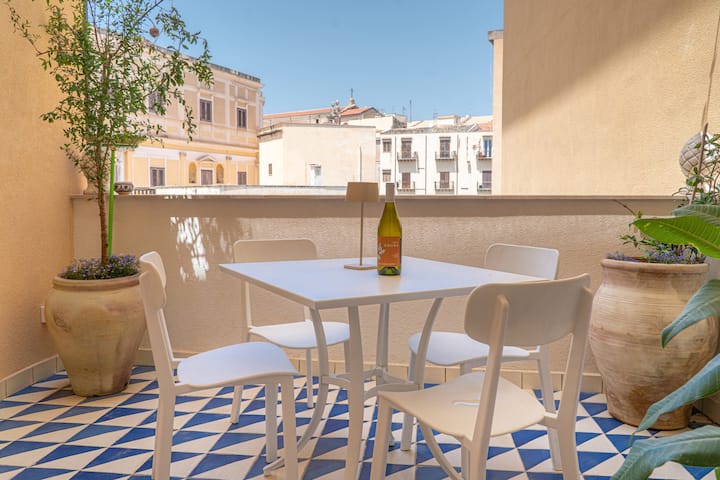 La Dama | Elegant Terrace In The Heart Of Palermo - Palermo, Italy
