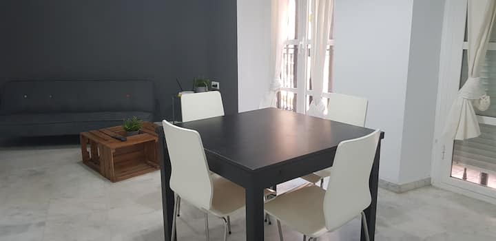 Nice Apartment In Second Floor With Common Rooftop - Séville