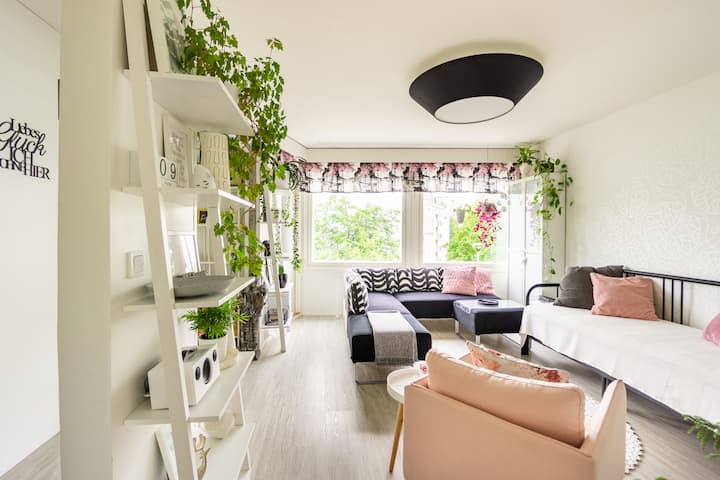 Relax Where Calm Meets City • Sunset & Lake Views - Tampere