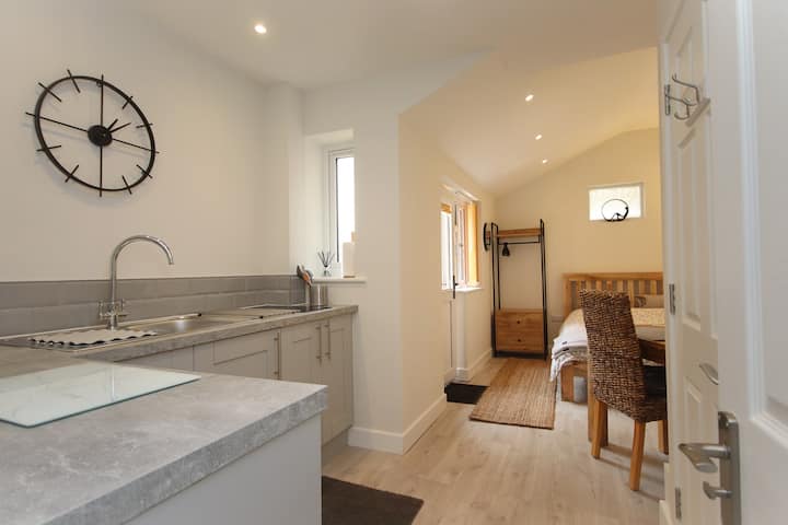 Micro Apartment In The Heart Of Milford On Sea - Lymington