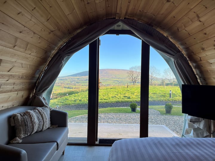 North Coast 9 
Luxury Glamping. 
Pod 5 - Ballycastle