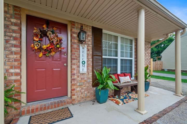 The Brick Bungalow - Franklin, TN