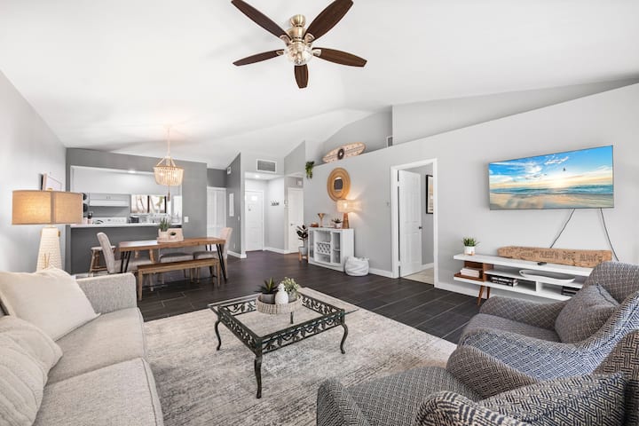 Pga National Resort And Spa Two Bedroom Cottage - Palm Beach Gardens, FL