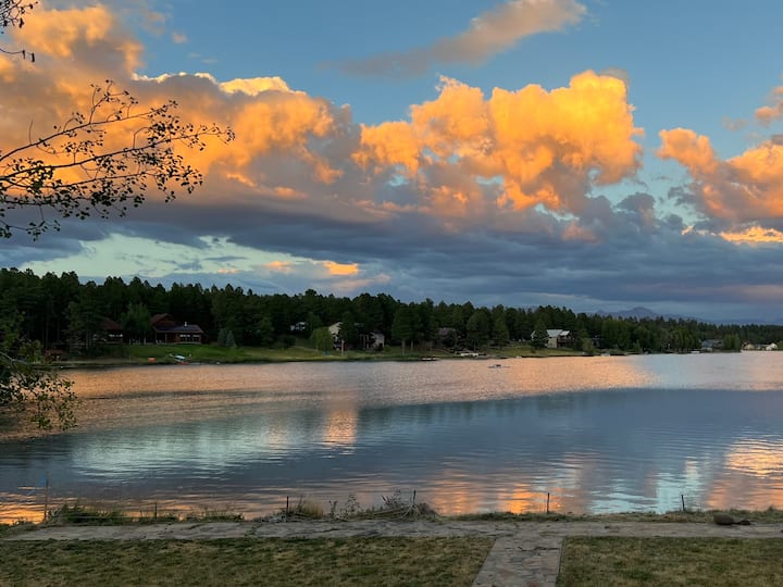 Beautiful, Modern Lake House - Pagosa Springs, CO