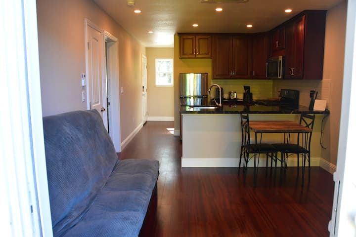 Cozy Guesthouse With Complete Privacy - Walnut Creek, CA
