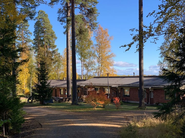 Kolmio Maalaismaisemassa Päihteettömään Asumiseen - Laukaa