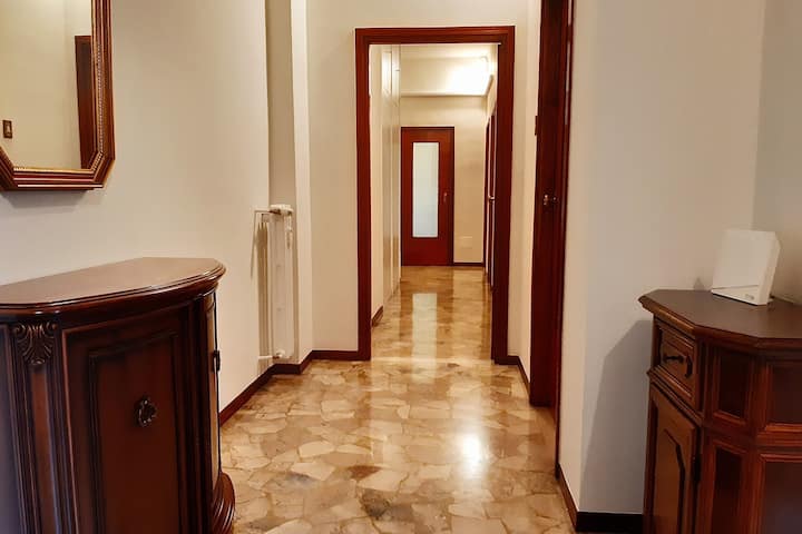 In Bolognina Apartment - Bologne