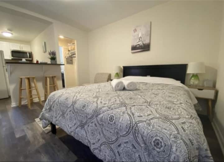 A Clean, Well-lighted Place To Sleep-shower-study - Philadelphia, PA