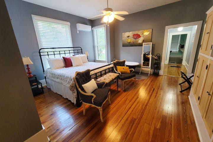 1 Bedroom Apt- 5 Blocks From Downtown Gainesville - Gainesville, FL