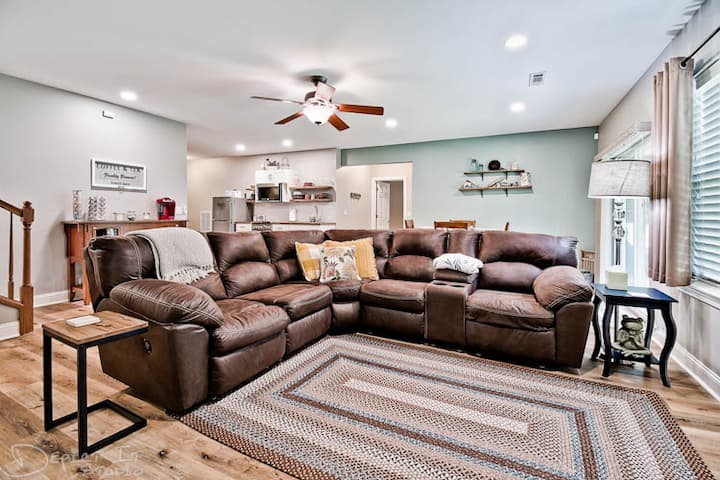 Tree Frog Retreat: Lower Level, Private Entrance - Bella Vista, AR