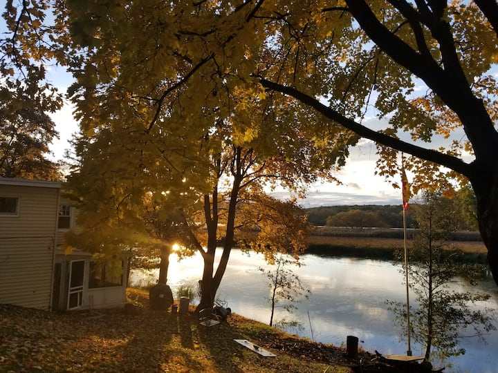 Riverfront Oasis; Kayaks And Pool Included - Troy, NY