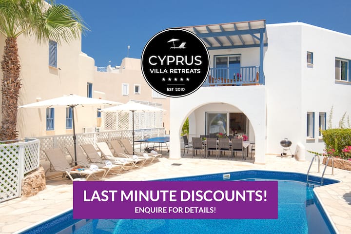 Villa Pearl Bay - Paphos