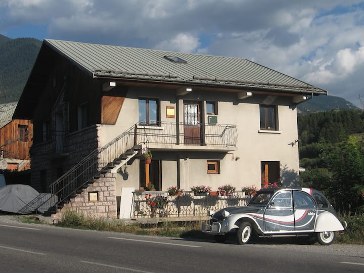 Appartement La Rochette
Parking Gratuit Sur Place - Guillestre