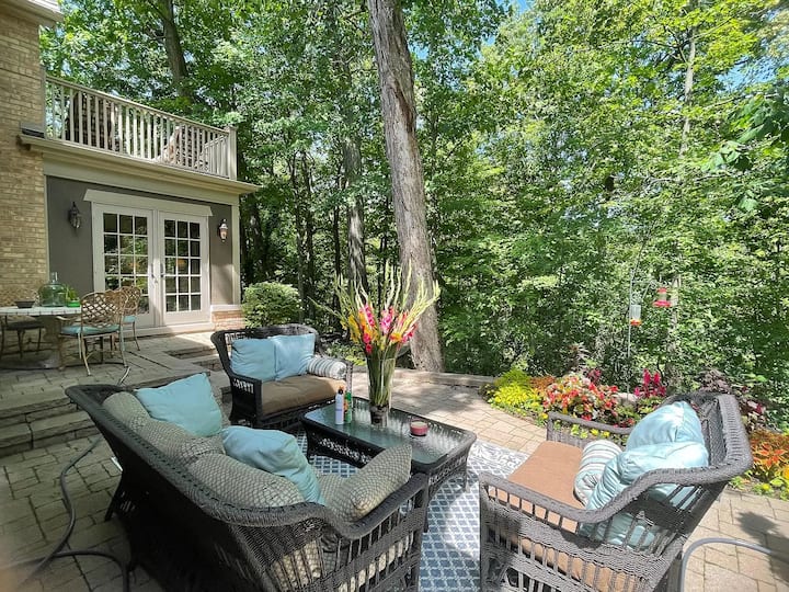 Sanctuary On The Ravine - Highland Park, IL