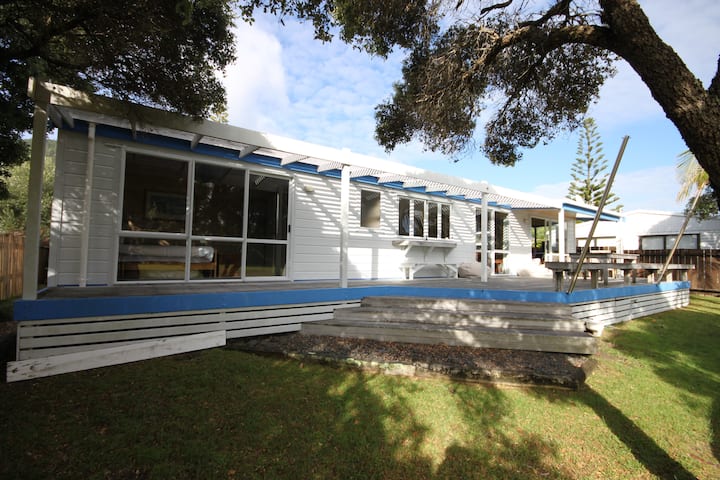 Pauanui: 200m To The Beach, Put Your Feet Up, Relax At The Beach And Escape! - Pauanui