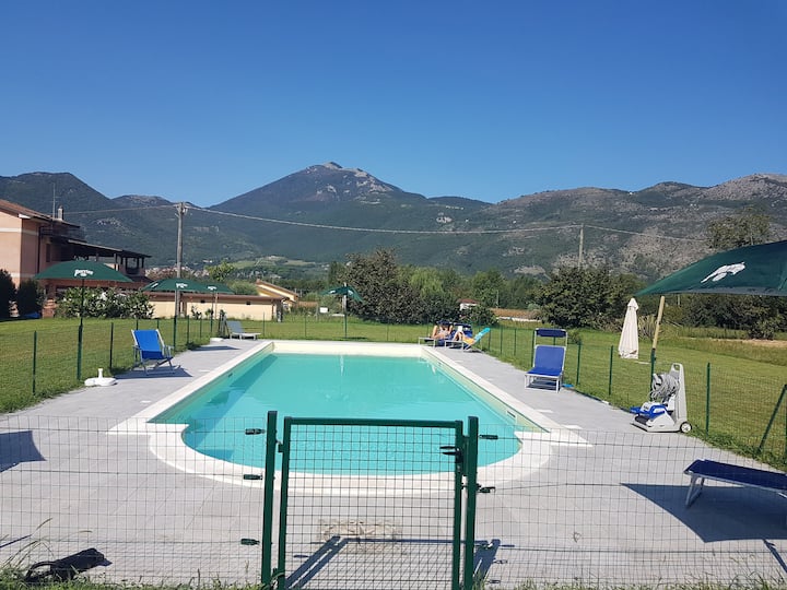 Amaretto : Appartement De 100 M2 Avec Piscine - Cassino