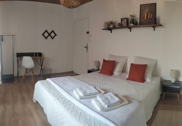 Chambre Monde Privée Avec Parties Communes - Bègles