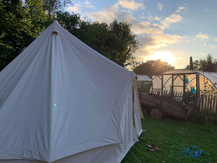 Two Bell Tents And A Retro Caravan To Let. - Exmoor
