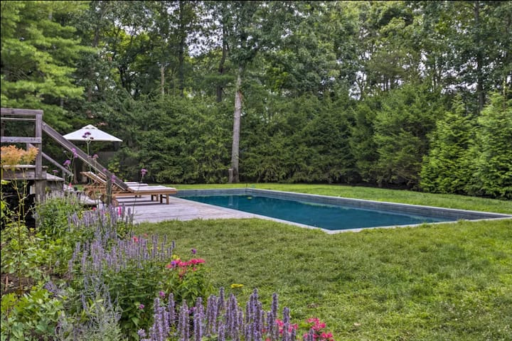 Private Oasis Heated Salt Water Pool And Fire Pit - The Hamptons, NY