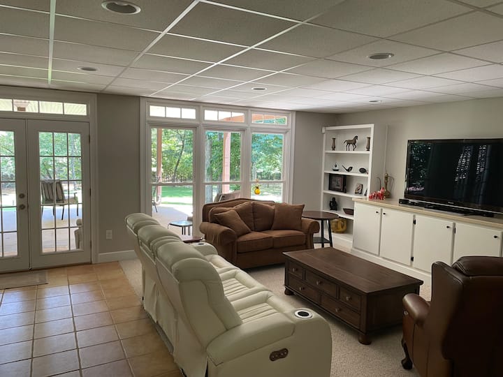 Self Contained Basement With Beautiful River View - Athens, GA