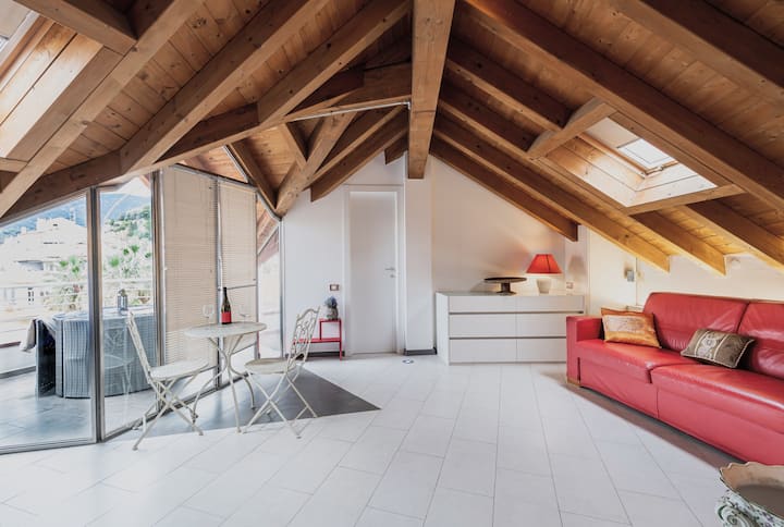 Menton : Duplex En Plein Coeur De La Vieille Ville - Mentona