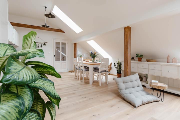 Romantické Ubytování V Chaloupce Pod Jasany - Kladno