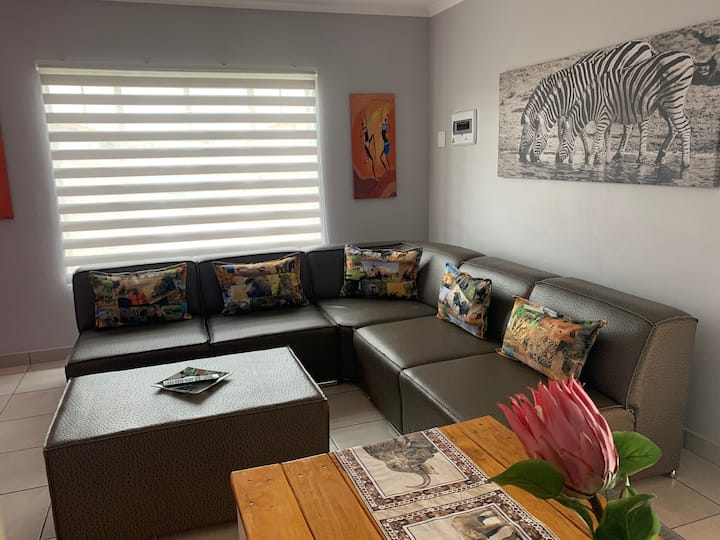 Rhino House 3 Bedrooms Next To Pilanesbergsuncity - Mogwase