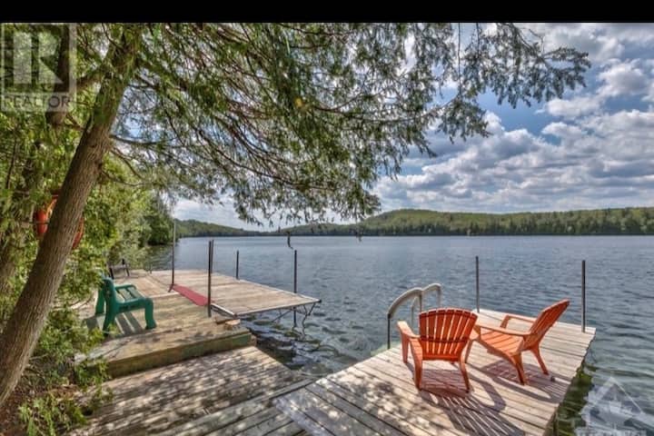 Ompah Vacation Rentals & Homes - Ontario, Canada | Airbnb