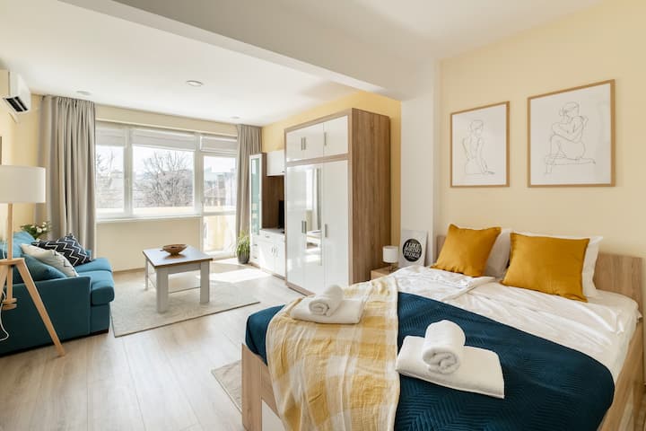 Central Spacious And Peaceful 1bdr Fast Wi-fi. - Sofia