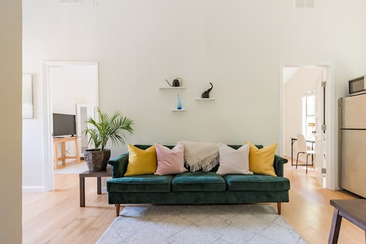 Modern Retreat 1 Gb Fiber Wifi, Close To Downtown - 오스틴