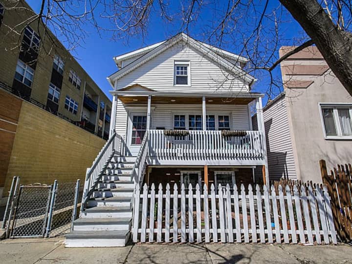 Beautiful Roscoe Village/hamlin Park 4 Bed 3 Bath - Chicago, IL