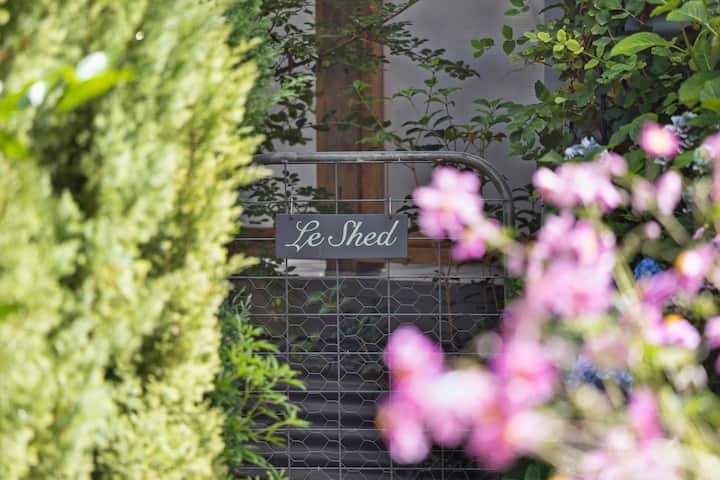 "Le Shed" - Greendale