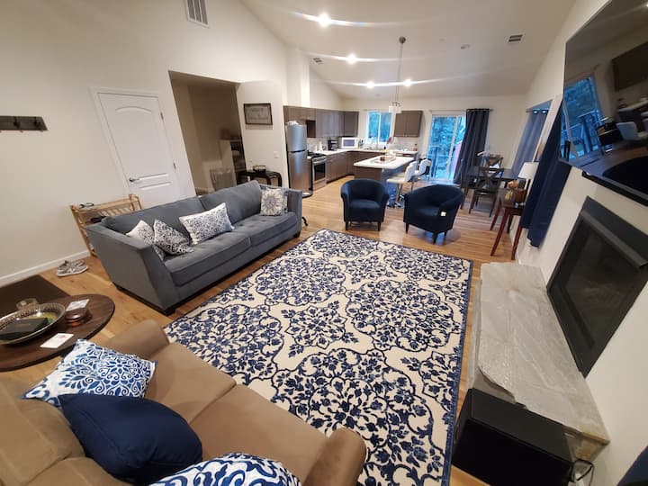 Built 2021! 1600 Sq Ft New Home! Rejuvenate/relax - Big Bear, CA