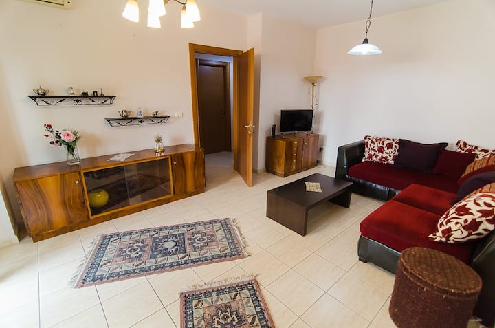 Central, Spacious 1-bed In The Soho/hiptirana. - Tirana
