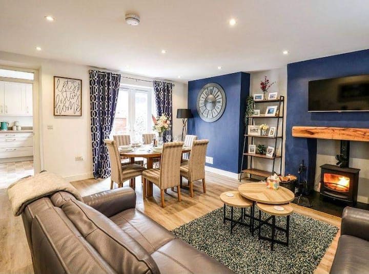 Beautiful 3-bedroom Cottage With Log Burner - Dolgellau