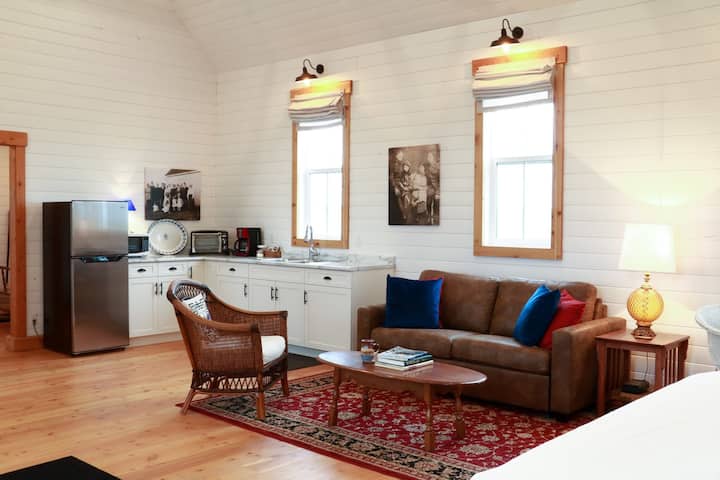 Cozy One Room Schoolhouse On The Prairie - Canada