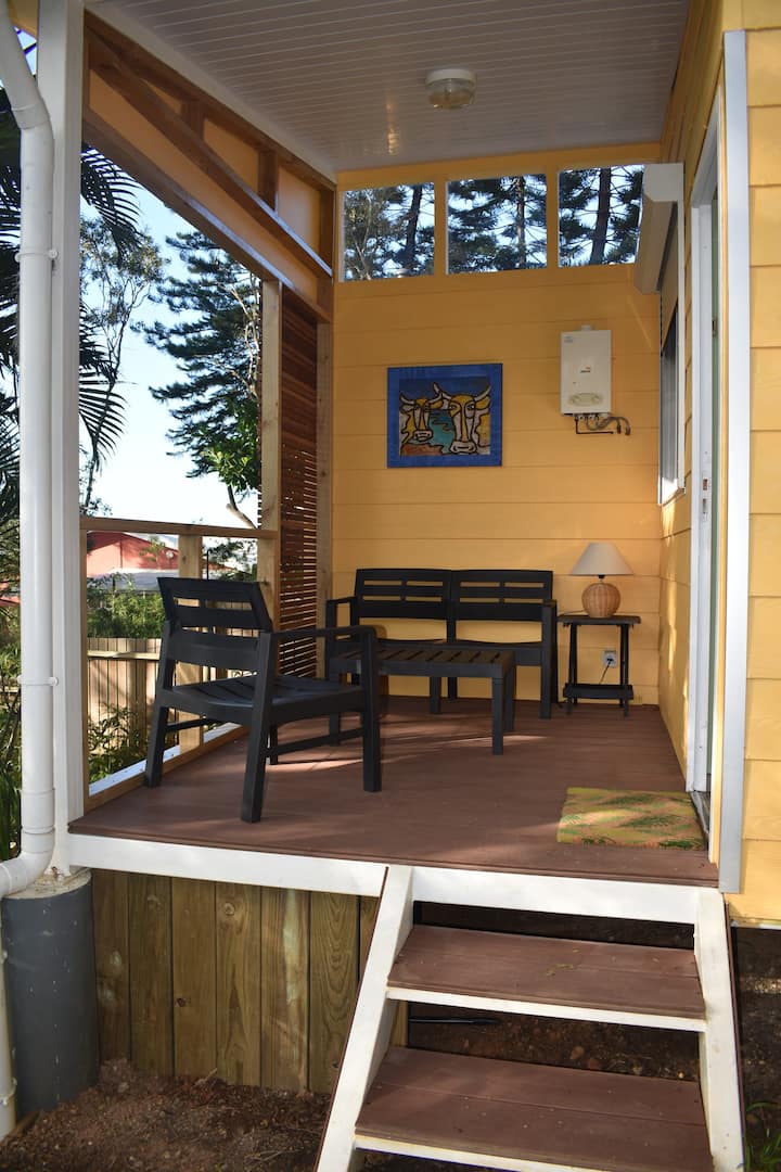 Bungalow Avec Bbq Dans Un éCrin De Verdure - Nouvelle-Calédonie