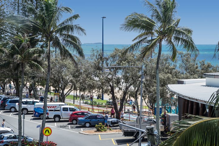 Sandcastles Mooloolaba 1 Bedroom Deluxe Apartment - Mooloolaba