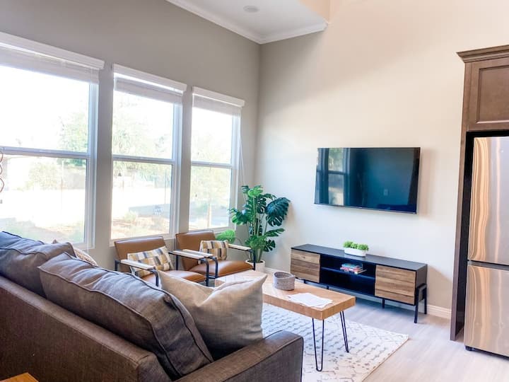 Gated Bright New 2br/ 2ba + 2 Car Garage La/ Sgv - San Gabriel, CA