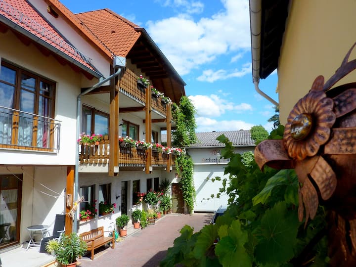 Ankommen Und Wohlfühlen Im "Eulbusch" - Maikammer