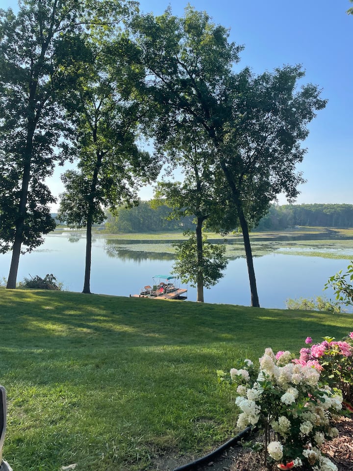 Pine Lake Vacation Rentals & Homes - Prairieville Township, MI | Airbnb