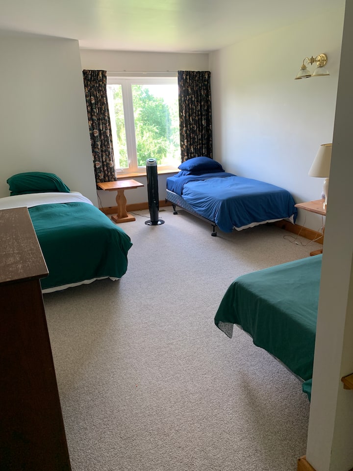 Groups Of 6 To 8 Beautiful Old Retreat Property - Durham