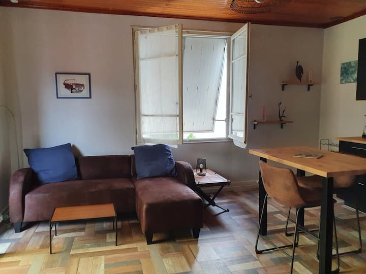 Maisonnette  Rénovée Au Cœur Du Quercy. - Martel