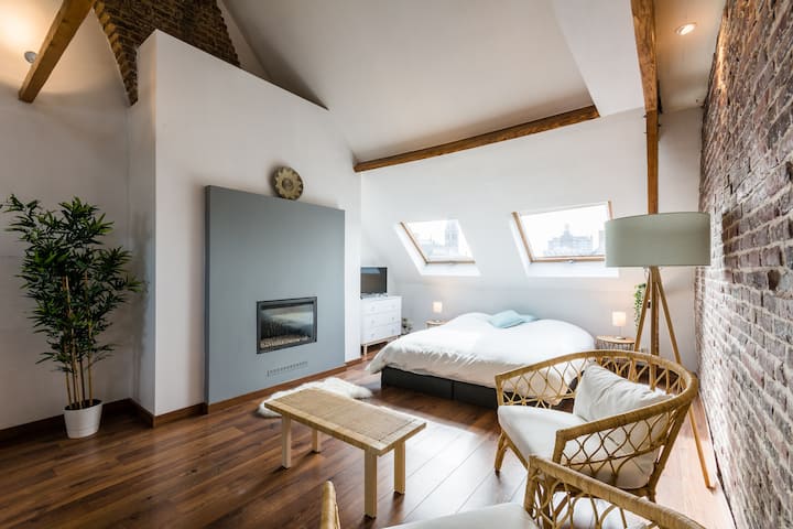 Romantic Rooftop Loft With Fireplace - Ghent (Belgium)