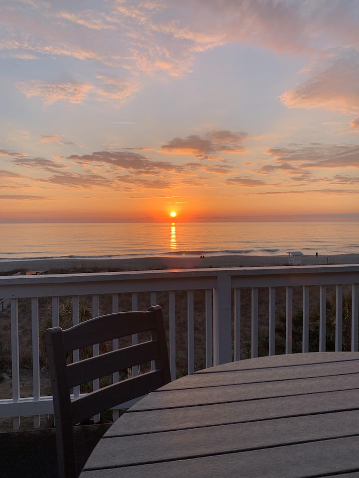 Oceanfront Condo At Carolina Beach! - Carolina Beach, NC