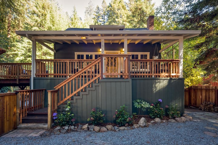 Guerneville Cabin Among The Redwoods + Wineries - Guerneville, CA