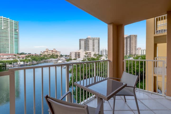 Incredible Waterview 2 Bed 2 Bath Newly Remodeled - Aventura, FL